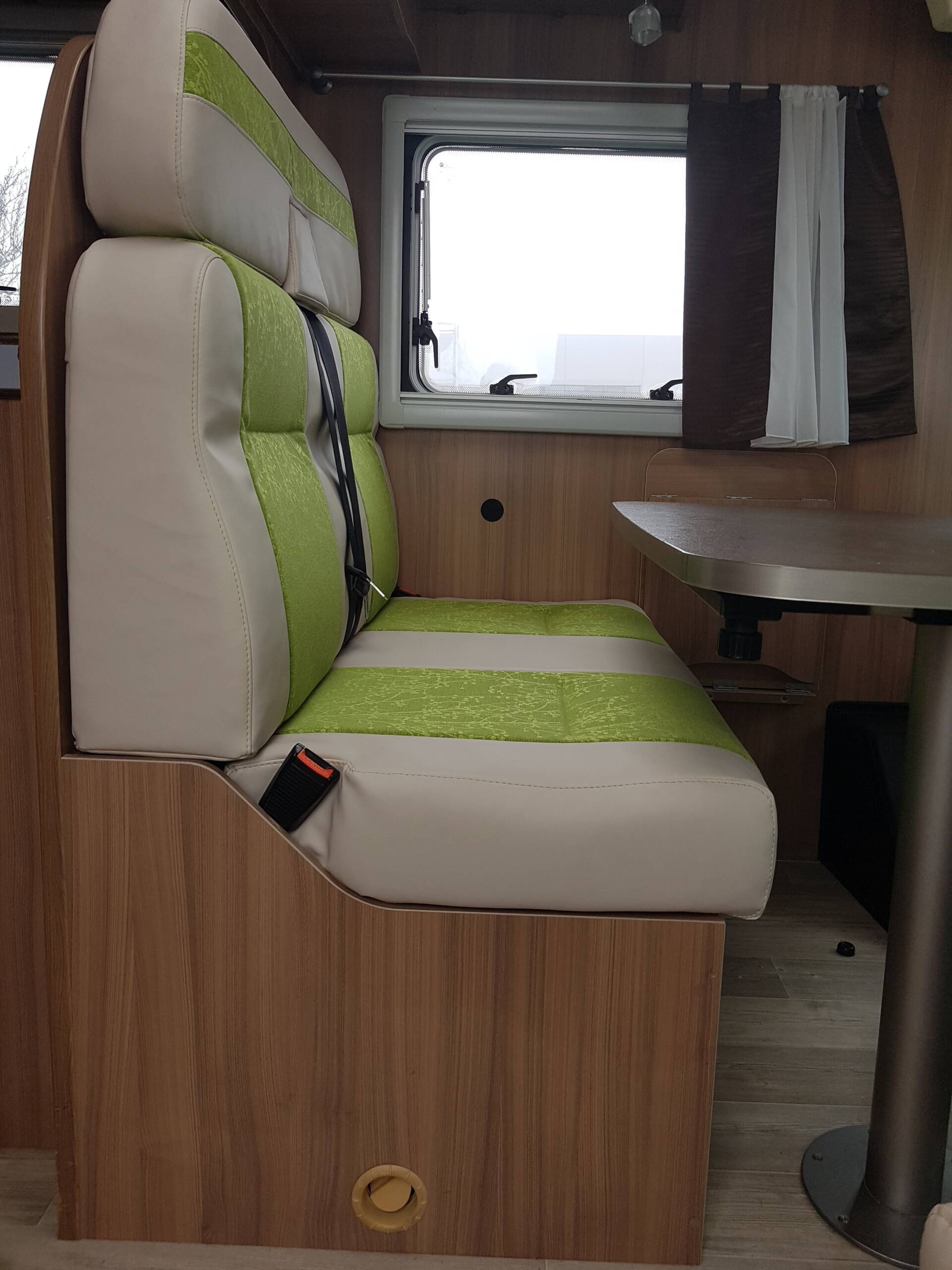 Expertise en Sellerie et Garnissage pour Camping-Car, Caravane et Mobil ...